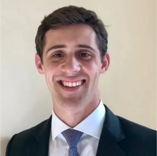 George Manthos - Management - About us - Avenir LNG