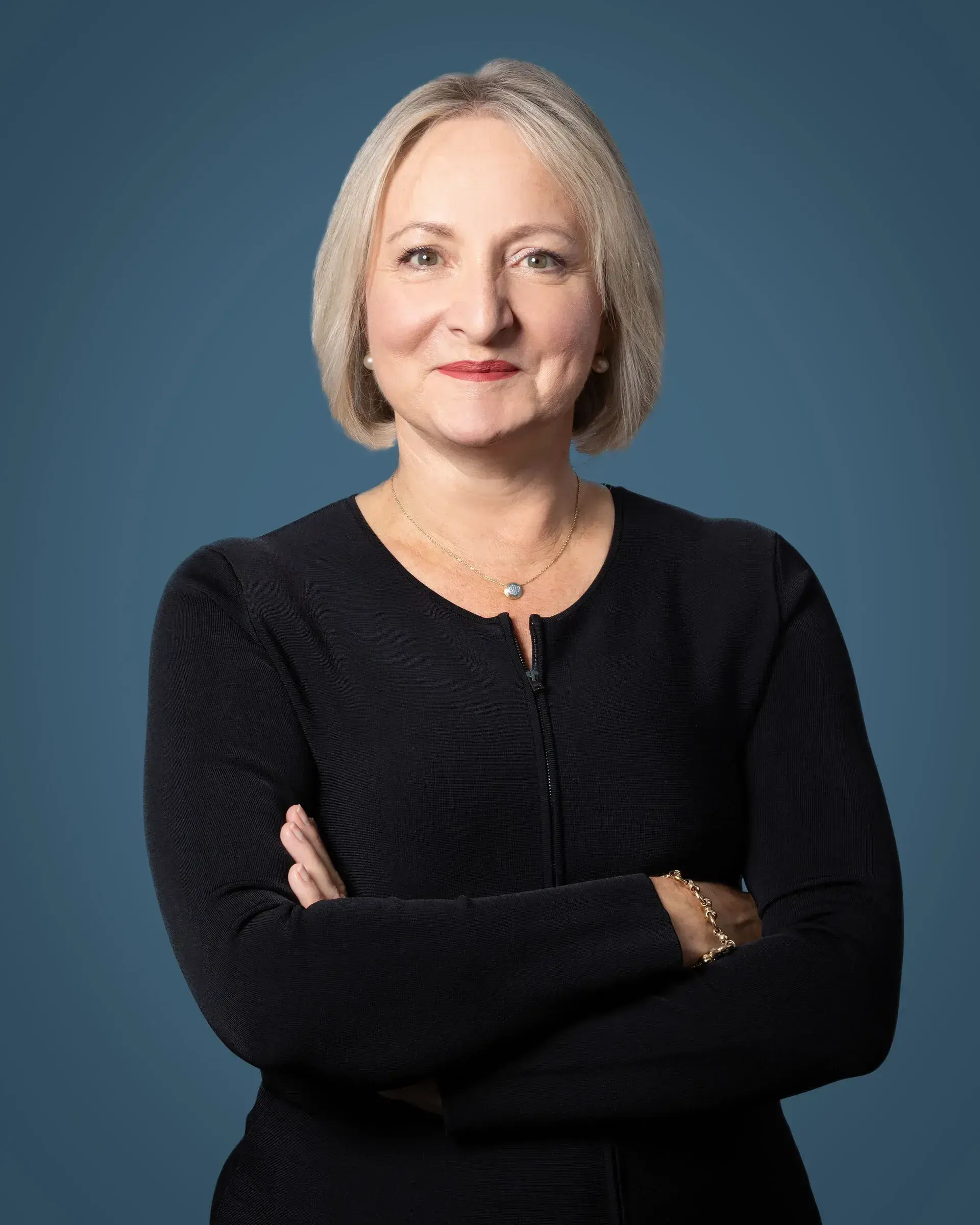 Suzanne Baxter - Leadership & Board - About us - Auction Technology Group